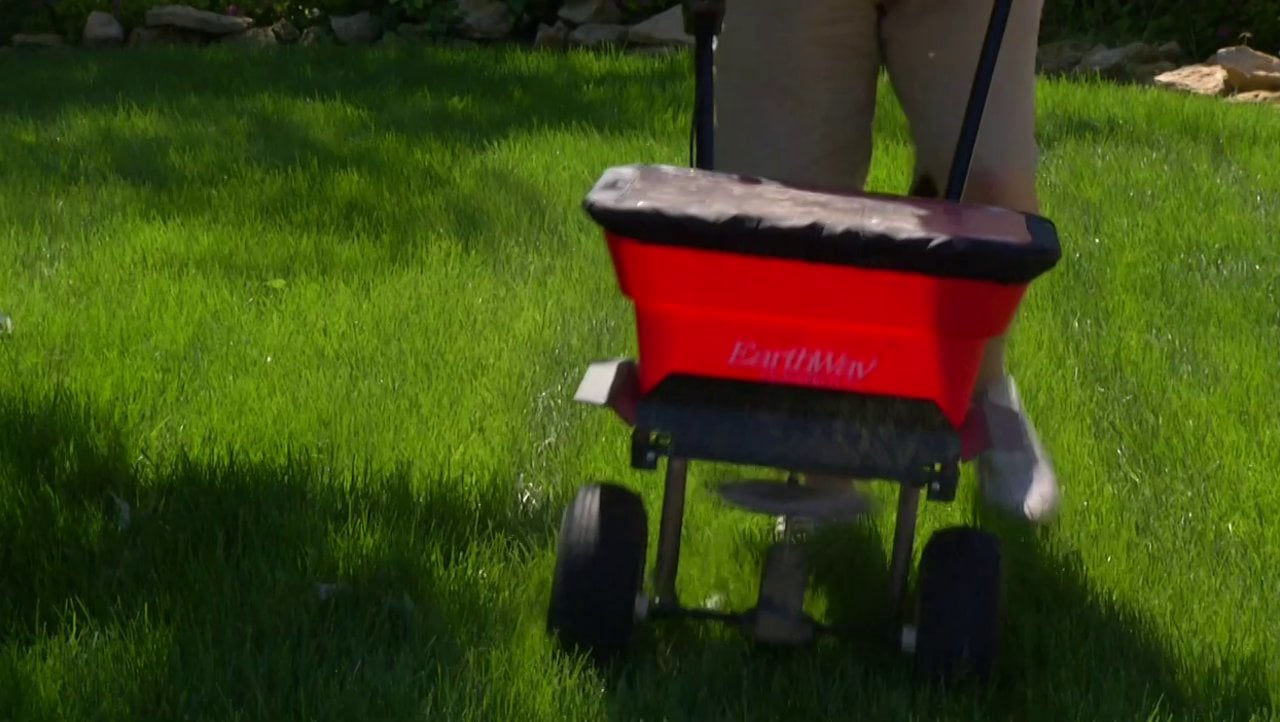 Lawn Spreaders – Tobin Home & Garden Show